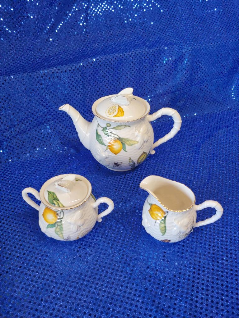 Lemon Bee Teaset - Elegant Lady Tea Pots