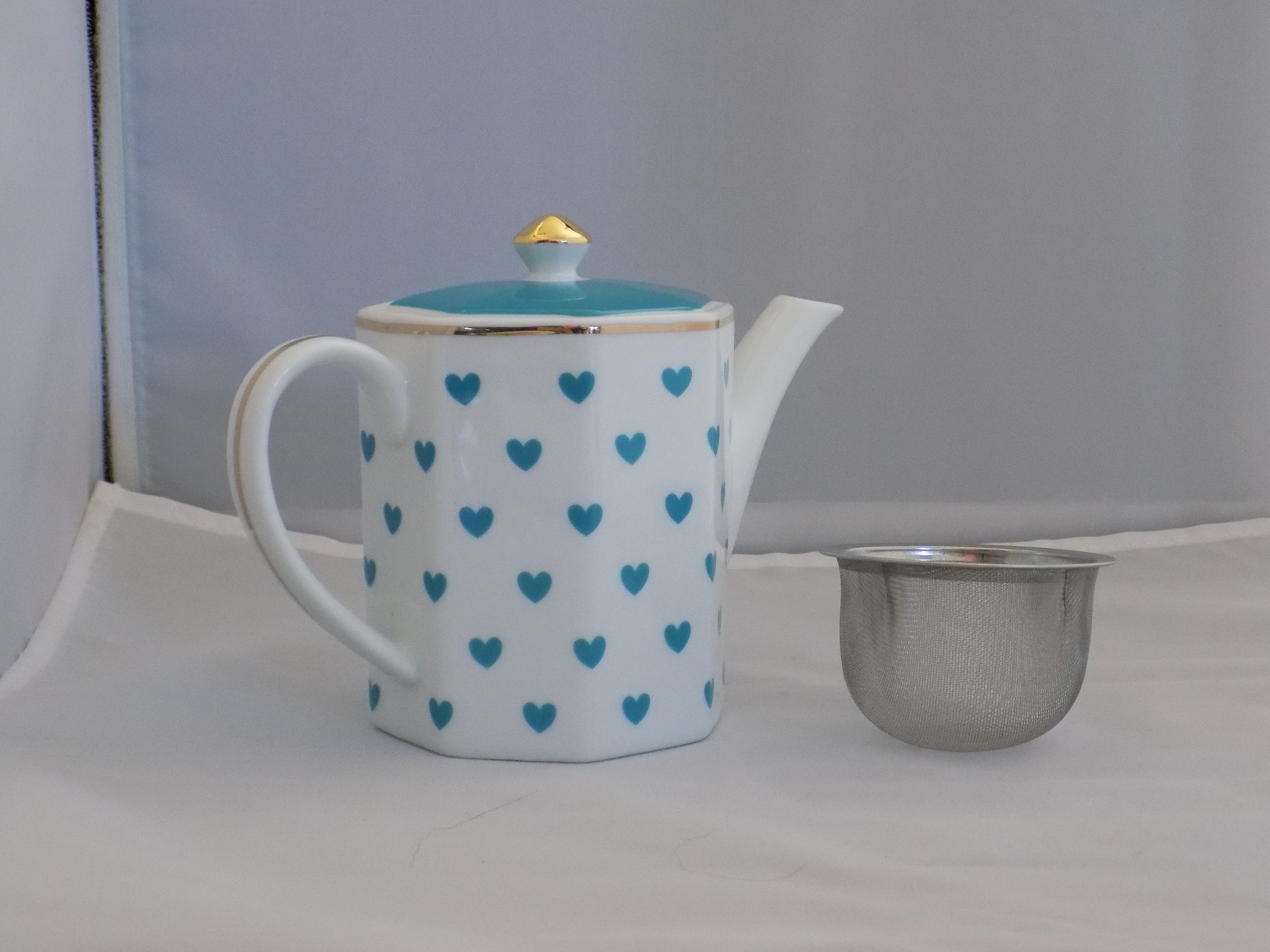 Turquoise Heart Teapot - Elegant Lady Tea Pots